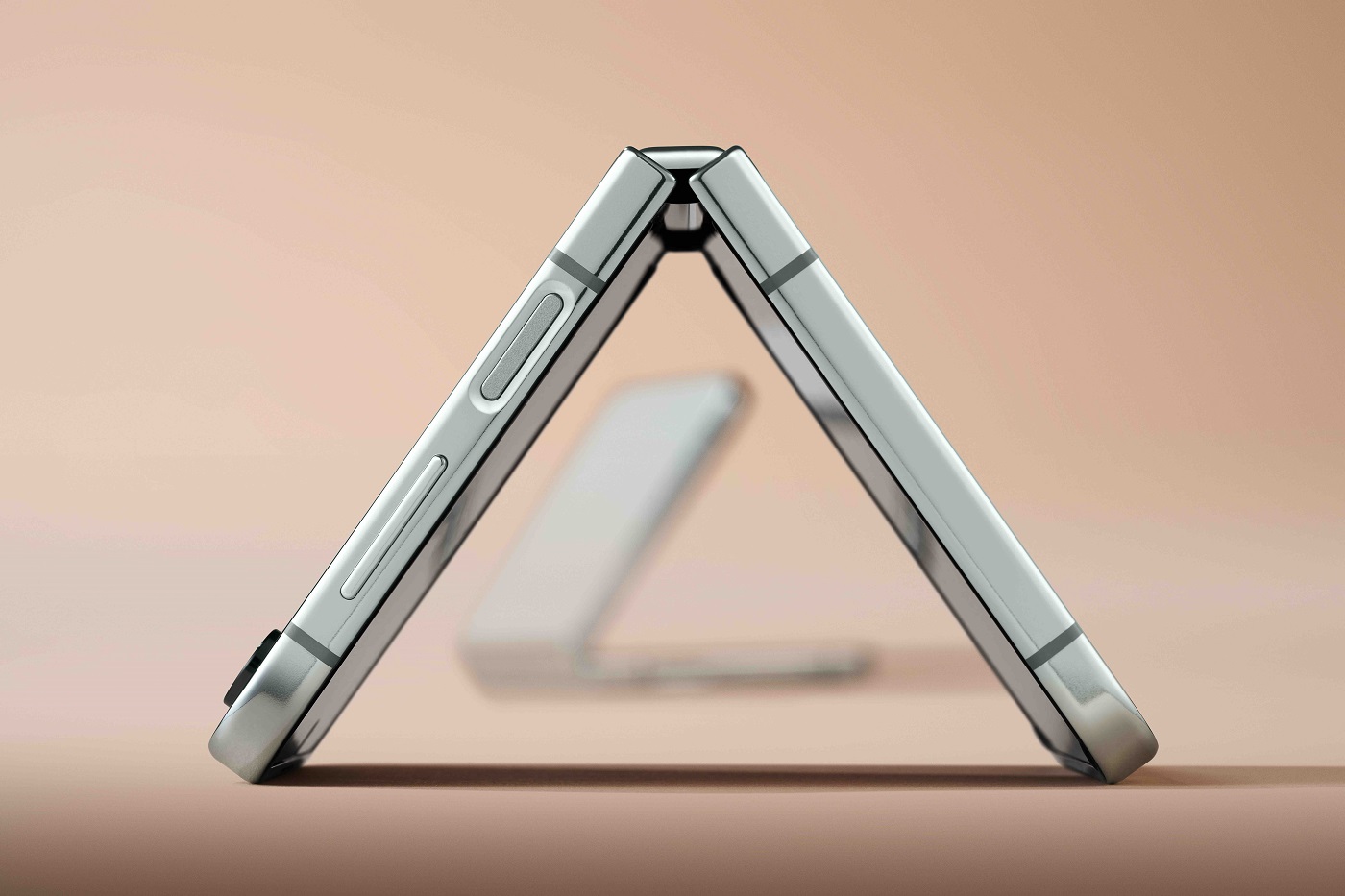 Компания Samsung представила Galaxy Z Flip5 с процессором Snapdragon 8